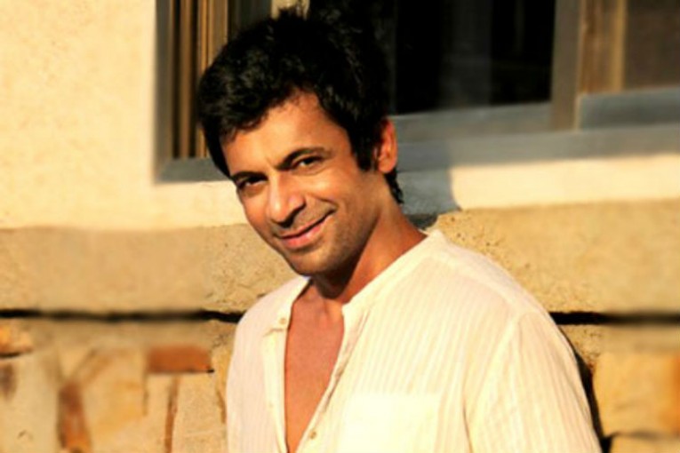 Sunil Grover gets injured during shoot - Filmymantra