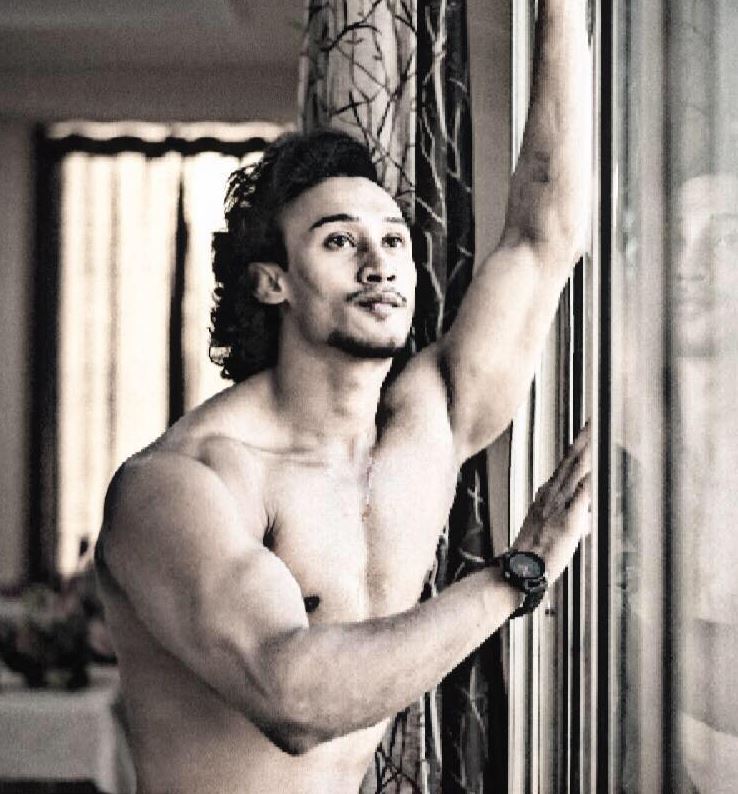 EXCLUSIVE: David Saharia Of Assam Is The Twin Look Alike Of Tiger ...