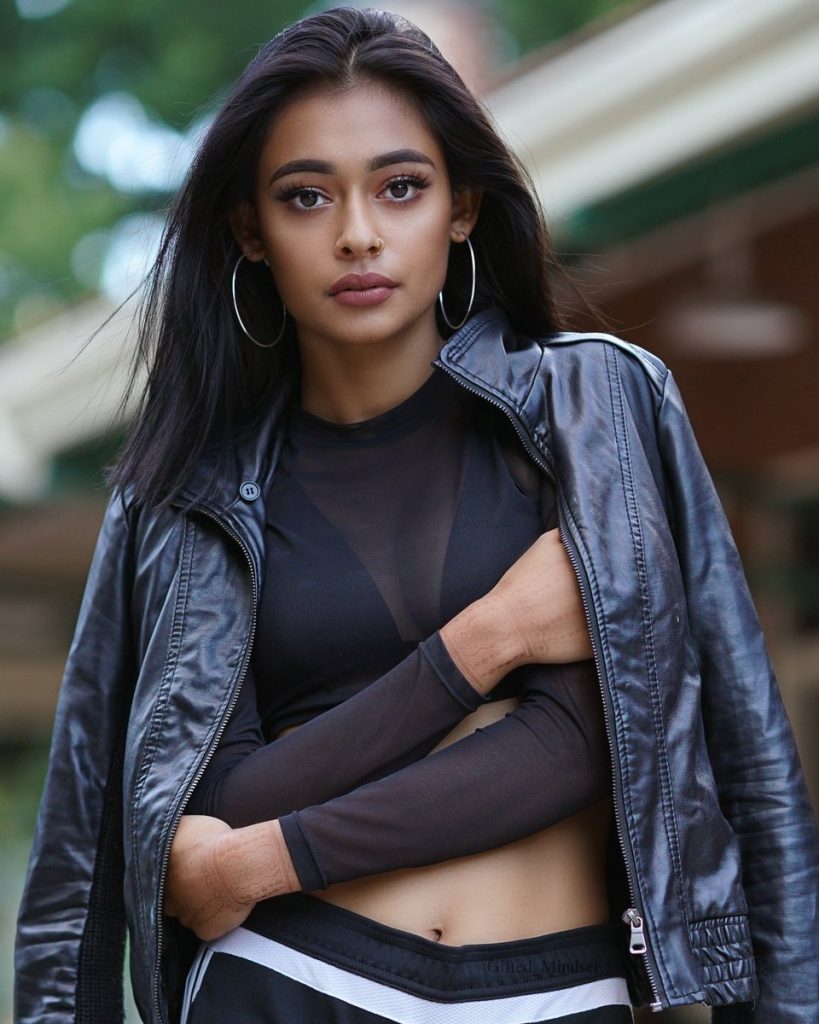 This Indian-Origin Girl Is An Instagram Sensation In The America, View Pics